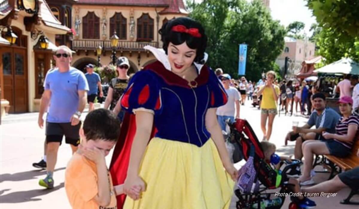 Disney World’s Snow White Soothes an Autistic Boy - Finding Cooper's ...