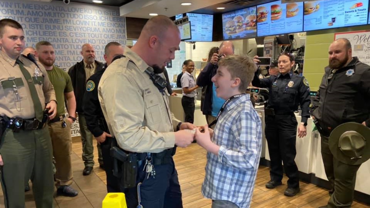 Police Officer's Reward Boy in Most Amazing Way - Finding Cooper's ...